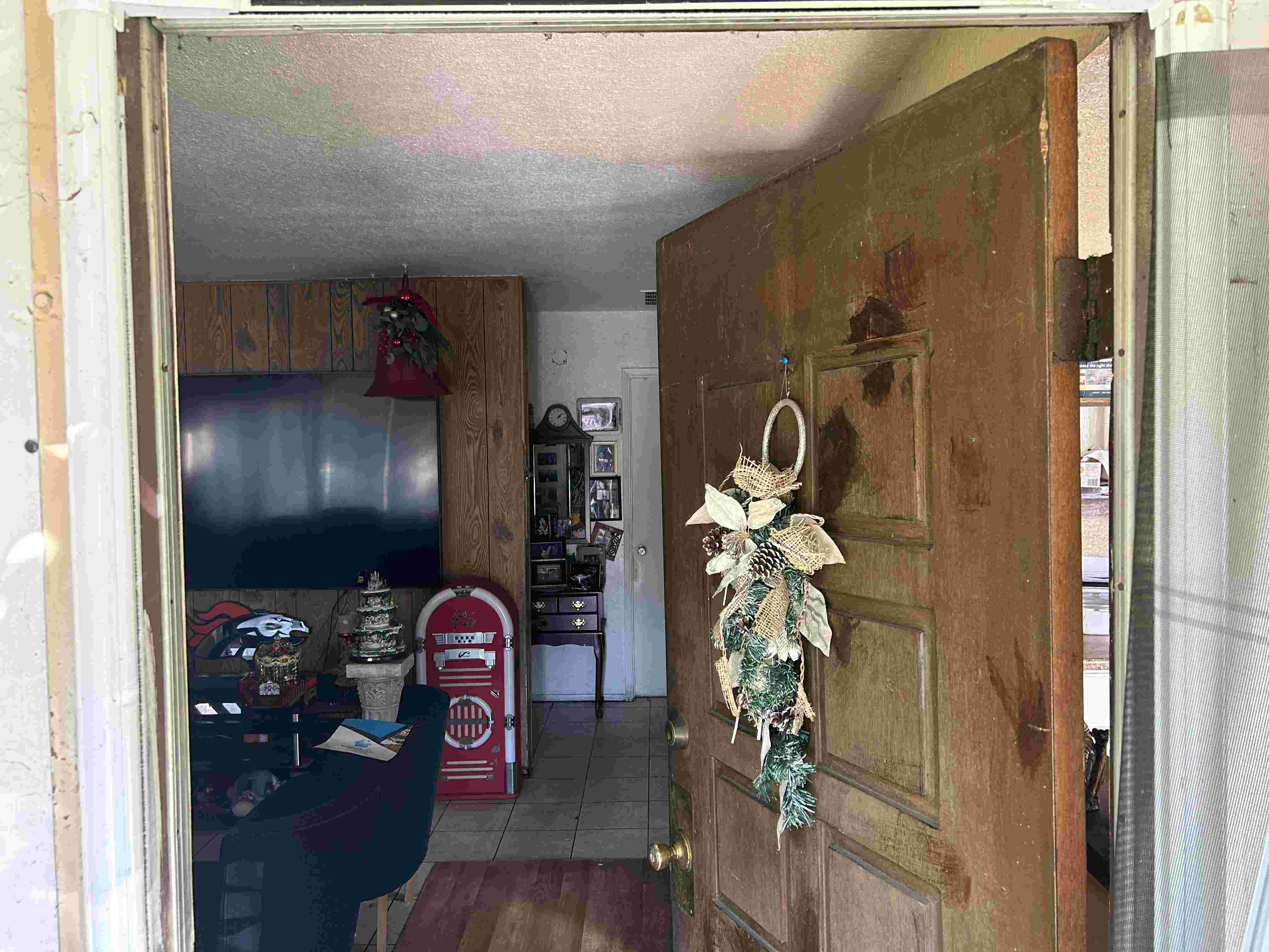 925 E George St, Banning, CA 92220 – Sellers New Day Deals